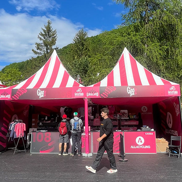 Giro Store 2025 ogni tappa uno scenario unico | All4cycling Magazine