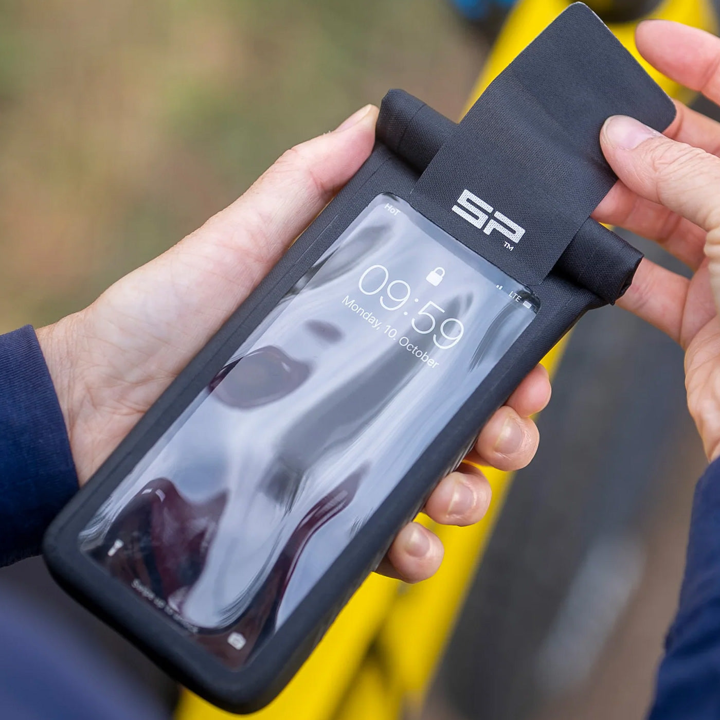 Sp Connect SPC+ Universal Mobile Phone Holder - Large